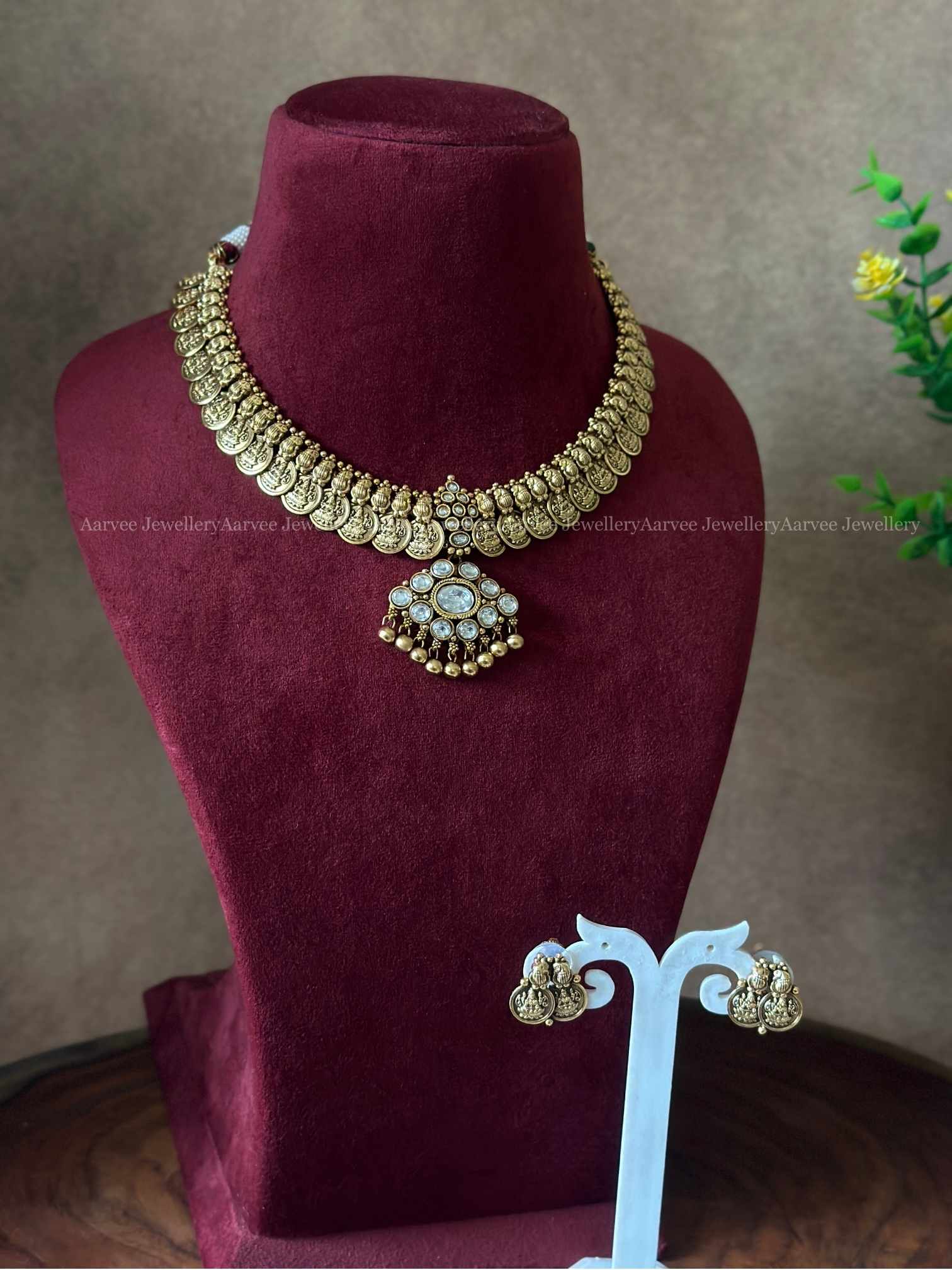 ANTIQUE GOLD COIN NECKLACE SET WITH WHITE KUNDAN PENDANT – AARVEE JEWELLERY